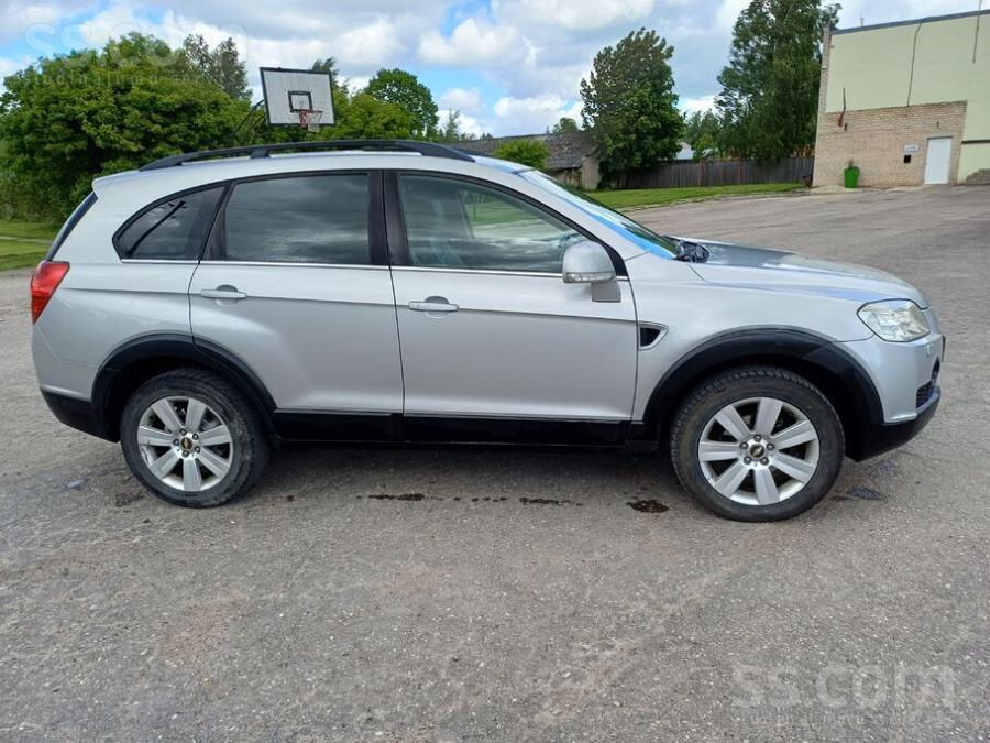 Pelēks Chevrolet Captiva 2007 Bauska, ar dzinēja tilpumu 2.00 L un nobraukumu 287 tūkst. km par 1995 €, foto 11 vietnē AUTOMOTO.COM.LV