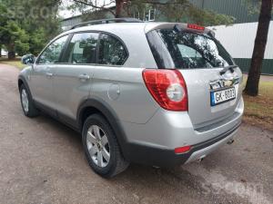 Pelēks Chevrolet Captiva 2007 Ogre, ar dzinēja tilpumu 2.40 L un nobraukumu 171 tūkst. km par 1900 €, foto 5 vietnē AUTOMOTO.COM.LV