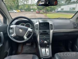 Pelēks Chevrolet Captiva 2007 Ogre, ar dzinēja tilpumu 2.40 L un nobraukumu 171 tūkst. km par 1900 €, foto 6 vietnē AUTOMOTO.COM.LV