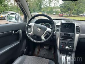 Pelēks Chevrolet Captiva 2007 Ogre, ar dzinēja tilpumu 2.40 L un nobraukumu 171 tūkst. km par 1900 €, foto 9 vietnē AUTOMOTO.COM.LV