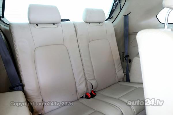 Grey Chevrolet Captiva 2007 in Tallinn, with an engine capacity of 2.00 L and mileage of 242 thousand km for 1899 €, photo 8 on AUTOMOTO.COM.LV