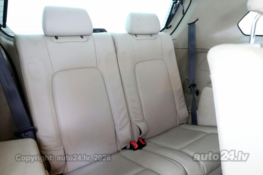 Pelēks Chevrolet Captiva 2007 Tallina, ar dzinēja tilpumu 2.00 L un nobraukumu 242 tūkst. km par 1899 €, foto 9 vietnē AUTOMOTO.COM.LV