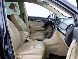 Pelēks Chevrolet Captiva 2007 Tallina, ar dzinēja tilpumu 2.00 L un nobraukumu 242 tūkst. km par 1899 €, foto 7 vietnē AUTOMOTO.COM.LV