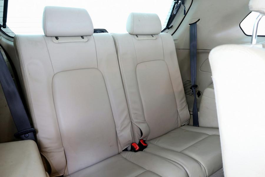 Pelēks Chevrolet Captiva 2007 Tallina, ar dzinēja tilpumu 2.00 L un nobraukumu 242 tūkst. km par 1899 €, foto 9 vietnē AUTOMOTO.COM.LV