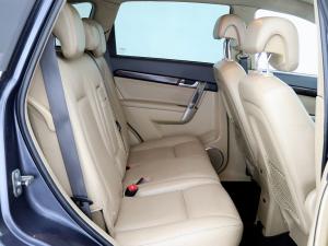 Pelēks Chevrolet Captiva 2007 Tallina, ar dzinēja tilpumu 2.00 L un nobraukumu 242 tūkst. km par 1899 €, foto 16 vietnē AUTOMOTO.COM.LV
