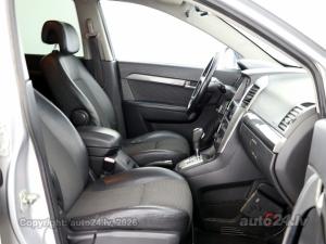 Pelēks Chevrolet Captiva 2007 Tallina, ar dzinēja tilpumu 2.00 L un nobraukumu 306 tūkst. km par 1799 €, foto 7 vietnē AUTOMOTO.COM.LV