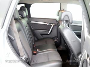 Pelēks Chevrolet Captiva 2007 Tallina, ar dzinēja tilpumu 2.00 L un nobraukumu 306 tūkst. km par 1799 €, foto 8 vietnē AUTOMOTO.COM.LV