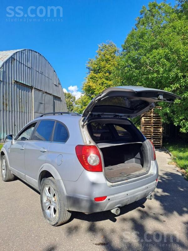 Pelēks Chevrolet Captiva 2007 Tukums, ar dzinēja tilpumu 2.40 L un nobraukumu 229 tūkst. km par 1250 €, foto 7 vietnē AUTOMOTO.COM.LV