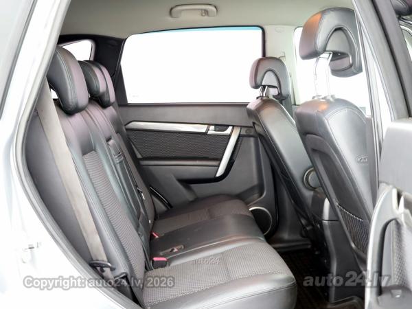 Pelēks Chevrolet Captiva 2007 Tallina, ar dzinēja tilpumu 2.00 L un nobraukumu 246 tūkst. km par 1499 €, foto 8 vietnē AUTOMOTO.COM.LV