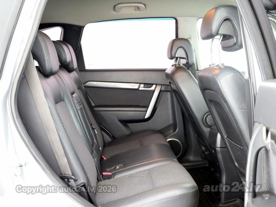 Pelēks Chevrolet Captiva 2007 Tallina, ar dzinēja tilpumu 2.00 L un nobraukumu 246 tūkst. km par 1499 €, foto 8 vietnē AUTOMOTO.COM.LV