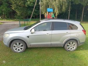 Pelēks Chevrolet Captiva 2007 Radviliškis, ar dzinēja tilpumu 2.00 L un nobraukumu 328 tūkst. km par 1500 €, foto 3 vietnē AUTOMOTO.COM.LV