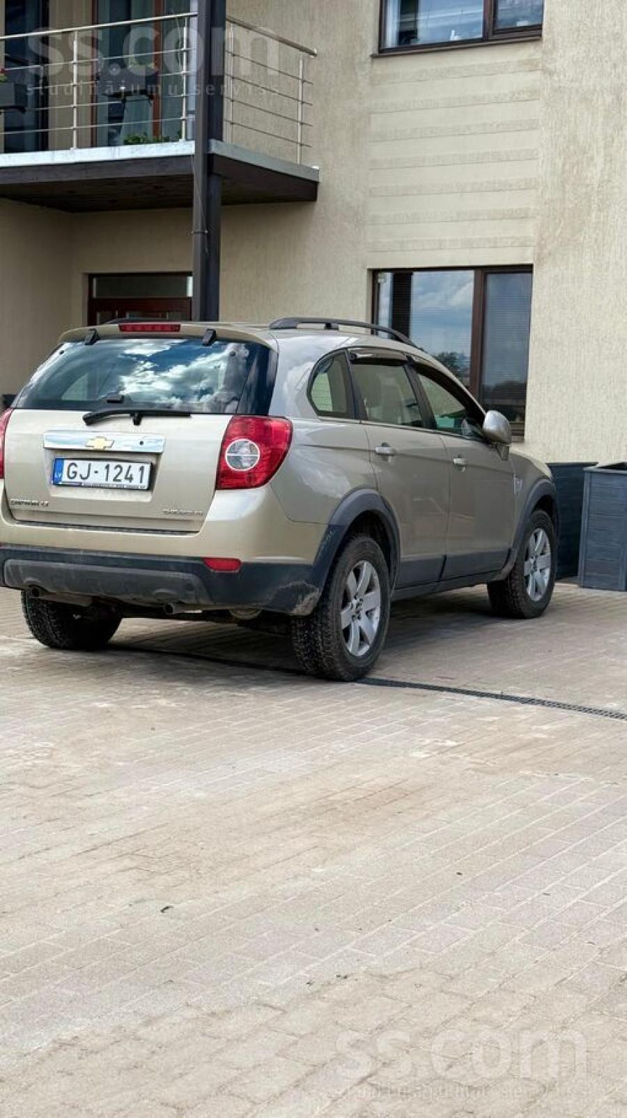 Pelēks Chevrolet Captiva 2007 Ogre, ar dzinēja tilpumu 2.00 L un nobraukumu 185 tūkst. km par 2750 €, foto 3 vietnē AUTOMOTO.COM.LV