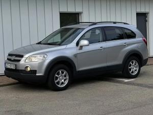 Grey Chevrolet Captiva 2008 in Riga, with an engine capacity of 2.00 L and mileage of 247 thousand km for 2300 €, photo 3 on AUTOMOTO.COM.LV