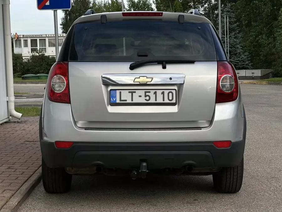 Grey Chevrolet Captiva 2008 in Riga, with an engine capacity of 2.00 L and mileage of 247 thousand km for 2300 €, photo 7 on AUTOMOTO.COM.LV