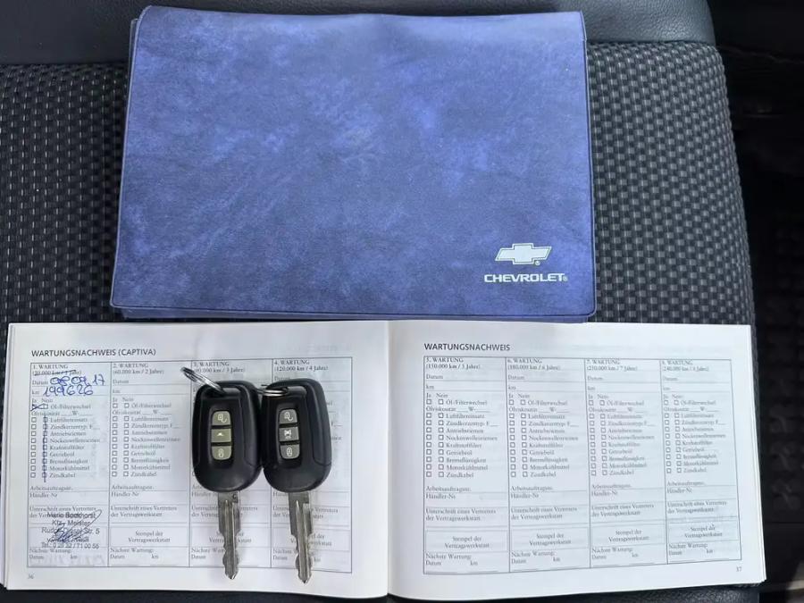 Grey Chevrolet Captiva 2008 in Riga, with an engine capacity of 2.00 L and mileage of 247 thousand km for 2300 €, photo 15 on AUTOMOTO.COM.LV