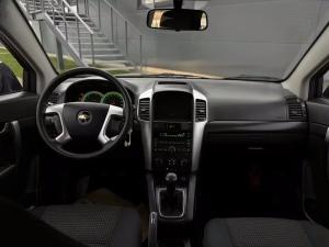 Pelēks Chevrolet Captiva 2008 Rīga, ar dzinēja tilpumu 2.00 L un nobraukumu 240 tūkst. km par 3990 €, foto 9 vietnē AUTOMOTO.COM.LV