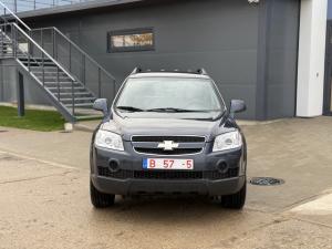 Grey Chevrolet Captiva 2008 in Riga, with an engine capacity of 2.00 L and mileage of 240 thousand km for 3990 €, photo 4 on AUTOMOTO.COM.LV