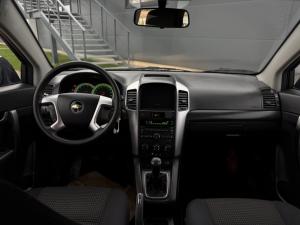 Grey Chevrolet Captiva 2008 in Riga, with an engine capacity of 2.00 L and mileage of 240 thousand km for 3990 €, photo 9 on AUTOMOTO.COM.LV