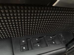 Grey Chevrolet Captiva 2008 in Riga, with an engine capacity of 2.00 L and mileage of 240 thousand km for 3990 €, photo 16 on AUTOMOTO.COM.LV