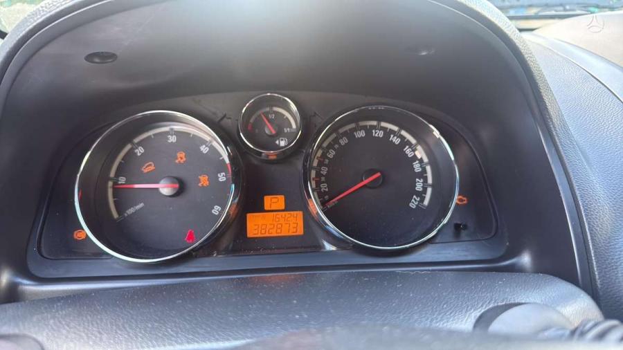 Grey Chevrolet Captiva 2008 in Vilnius, with an engine capacity of 2.00 L and mileage of 320 thousand km for 2600 €, photo 11 on AUTOMOTO.COM.LV