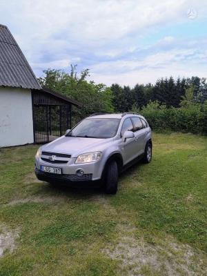 Grey Chevrolet Captiva 2008 in Vilnius, with an engine capacity of 1.99 L and mileage of 231 thousand km for 2650 €, photo  on AUTOMOTO.COM.LV