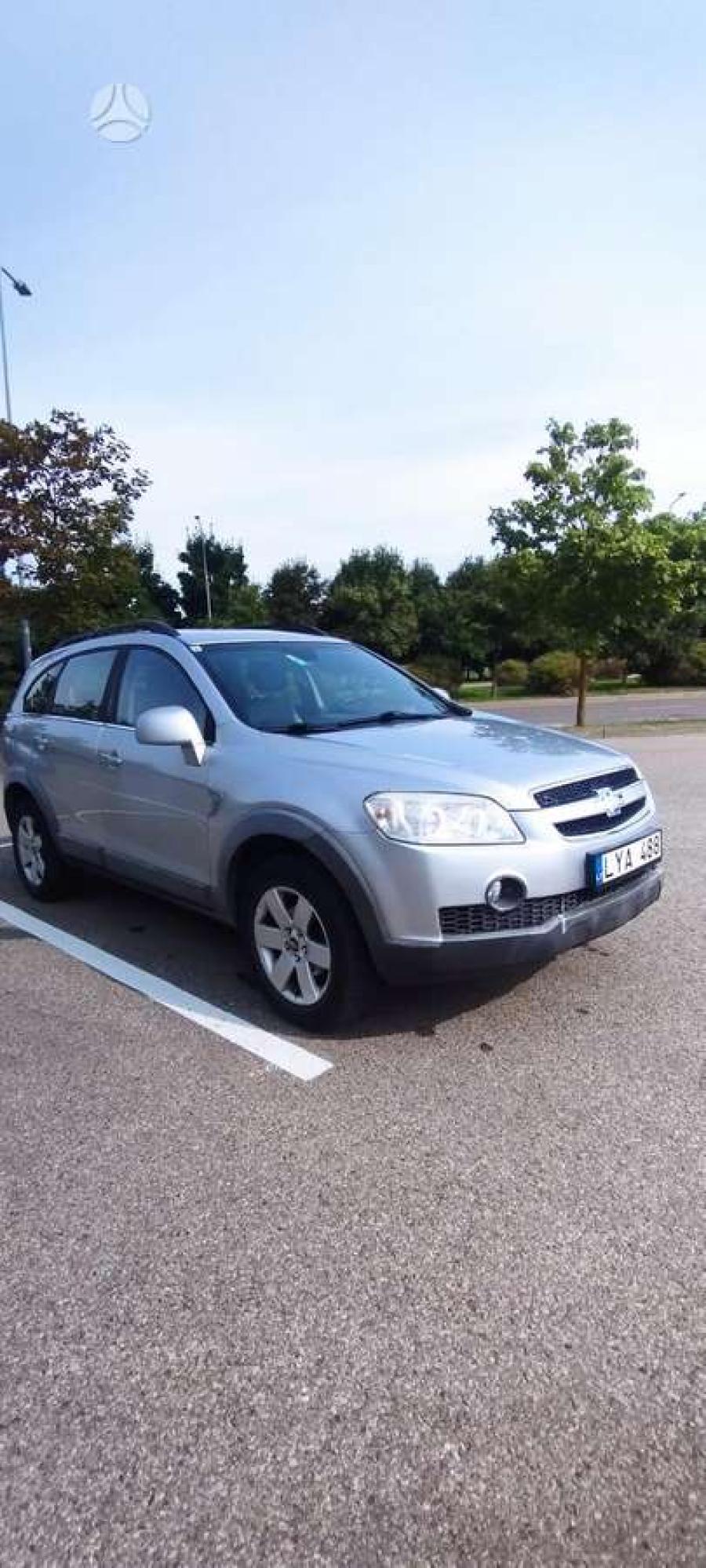 Grey Chevrolet Captiva 2008 in Vilnius, with an engine capacity of 2.00 L and mileage of 284 thousand km for 2700 €, photo 4 on AUTOMOTO.COM.LV