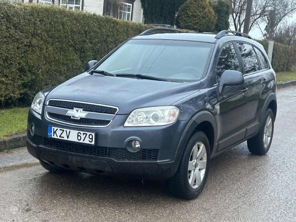 Pelēks Chevrolet Captiva 2009 Ukmergė, ar dzinēja tilpumu 2.00 L un nobraukumu 378 tūkst. km par 2100 €, foto 1 vietnē AUTOMOTO.COM.LV