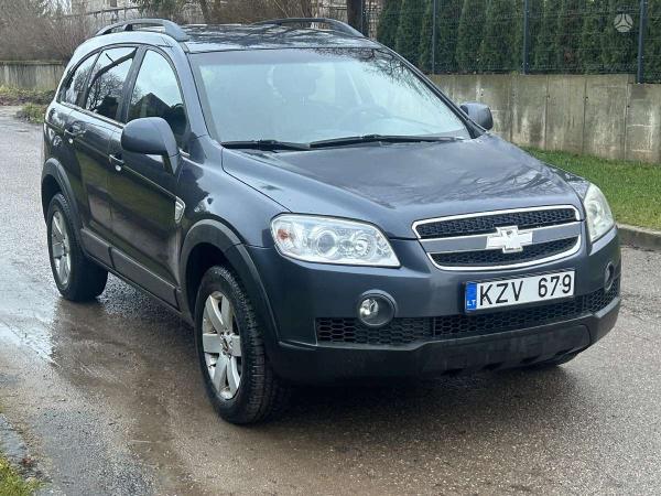 Pelēks Chevrolet Captiva 2009 Ukmergė, ar dzinēja tilpumu 2.00 L un nobraukumu 378 tūkst. km par 2100 €, foto 2 vietnē AUTOMOTO.COM.LV