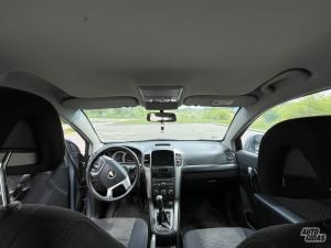 Pelēks Chevrolet Captiva 2009 Viļņa, ar dzinēja tilpumu 2.00 L un nobraukumu 246 tūkst. km par 2400 €, foto 12 vietnē AUTOMOTO.COM.LV