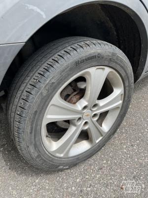 Pelēks Chevrolet Captiva 2009 Viļņa, ar dzinēja tilpumu 2.00 L un nobraukumu 246 tūkst. km par 2400 €, foto 16 vietnē AUTOMOTO.COM.LV