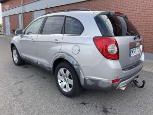 Grey Chevrolet Captiva 2009 in Vilnius, with an engine capacity of 0.00 L and mileage of 280 thousand km for 2950 €, photo 3 on AUTOMOTO.COM.LV