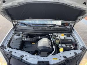 Grey Chevrolet Captiva 2009 in Vilnius, with an engine capacity of 0.00 L and mileage of 280 thousand km for 2950 €, photo 29 on AUTOMOTO.COM.LV