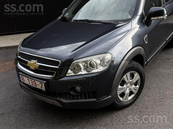 Grey Chevrolet Captiva 2009 in Jelgava, with an engine capacity of 2.00 L and mileage of 143 thousand km for 4900 €, photo 7 on AUTOMOTO.COM.LV