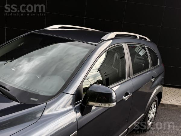 Grey Chevrolet Captiva 2009 in Jelgava, with an engine capacity of 2.00 L and mileage of 143 thousand km for 4900 €, photo 8 on AUTOMOTO.COM.LV