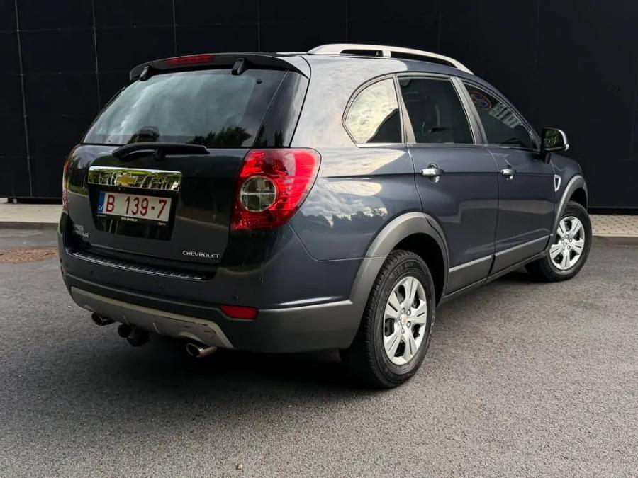 Grey Chevrolet Captiva 2009 in Jelgava, with an engine capacity of 2.00 L and mileage of 143 thousand km for 4900 €, photo 7 on AUTOMOTO.COM.LV