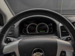 Grey Chevrolet Captiva 2009 in Jelgava, with an engine capacity of 2.00 L and mileage of 143 thousand km for 4900 €, photo 20 on AUTOMOTO.COM.LV