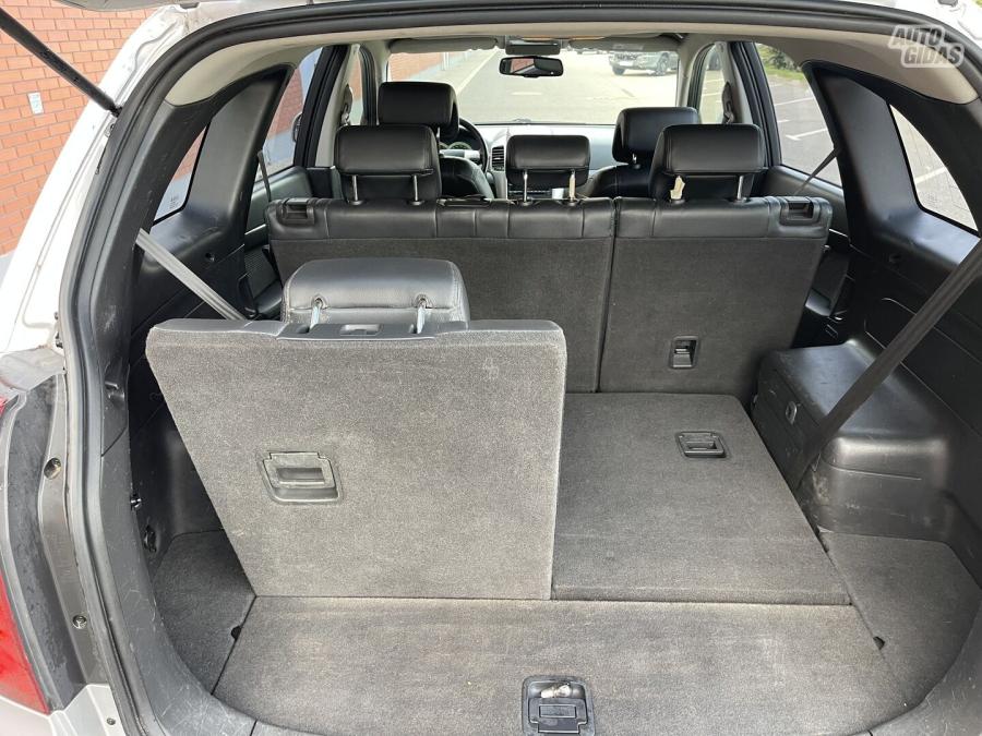 Pelēks Chevrolet Captiva 2009 Viļņa, ar dzinēja tilpumu 2.00 L un nobraukumu 280 tūkst. km par 2950 €, foto 21 vietnē AUTOMOTO.COM.LV