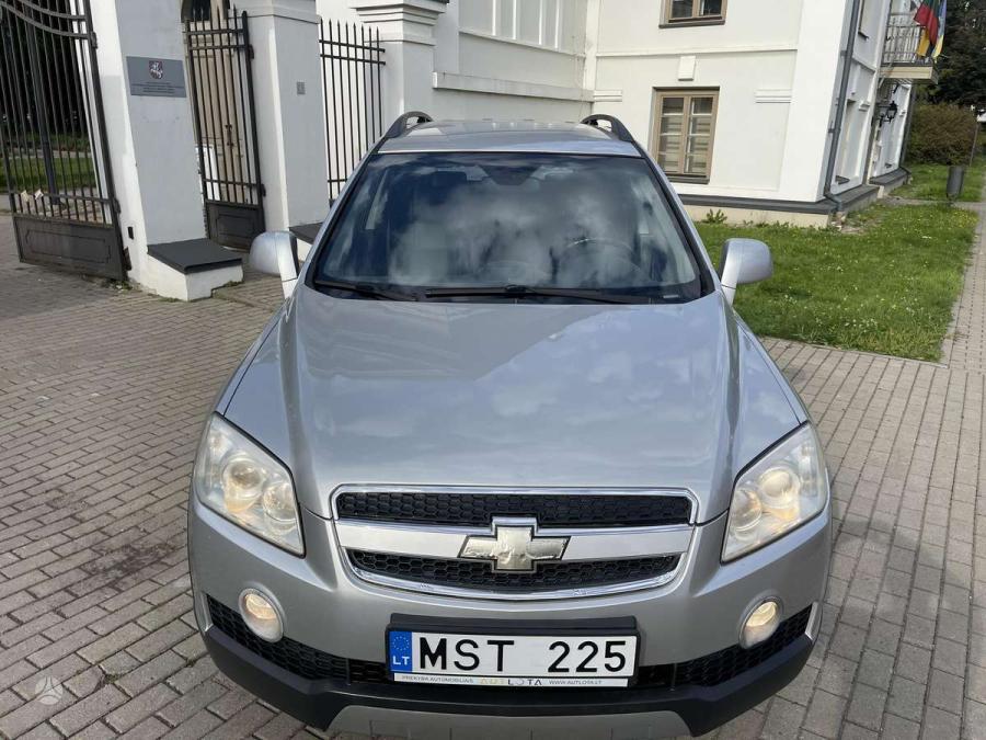 Pelēks Chevrolet Captiva 2009 Viļņa, ar dzinēja tilpumu 2.00 L un nobraukumu 280 tūkst. km par 2950 €, foto 7 vietnē AUTOMOTO.COM.LV