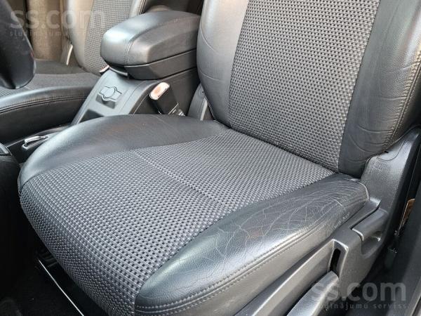 Pelēks Chevrolet Captiva 2010 Jēkabpils, ar dzinēja tilpumu 2.00 L un nobraukumu 164 tūkst. km par 4890 €, foto 11 vietnē AUTOMOTO.COM.LV