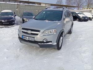 Pelēks Chevrolet Captiva 2010 Klaipėda, ar dzinēja tilpumu 2.40 L un nobraukumu 130 tūkst. km par 3550 €, foto 2 vietnē AUTOMOTO.COM.LV