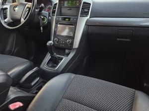 Pelēks Chevrolet Captiva 2010 Jēkabpils, ar dzinēja tilpumu 2.00 L un nobraukumu 164 tūkst. km par 4190 €, foto 18 vietnē AUTOMOTO.COM.LV