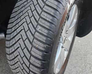 Pelēks Chevrolet Captiva 2010 Jēkabpils, ar dzinēja tilpumu 2.00 L un nobraukumu 164 tūkst. km par 4190 €, foto 25 vietnē AUTOMOTO.COM.LV