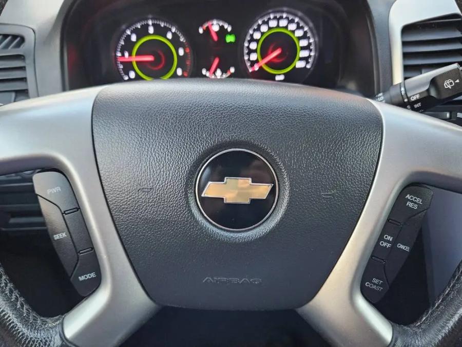 Pelēks Chevrolet Captiva 2010 Jēkabpils, ar dzinēja tilpumu 2.00 L un nobraukumu 164 tūkst. km par 4190 €, foto 28 vietnē AUTOMOTO.COM.LV