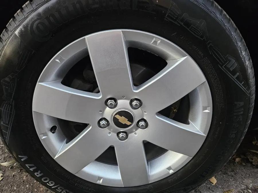 Pelēks Chevrolet Captiva 2010 Jēkabpils, ar dzinēja tilpumu 2.00 L un nobraukumu 164 tūkst. km par 4190 €, foto 34 vietnē AUTOMOTO.COM.LV