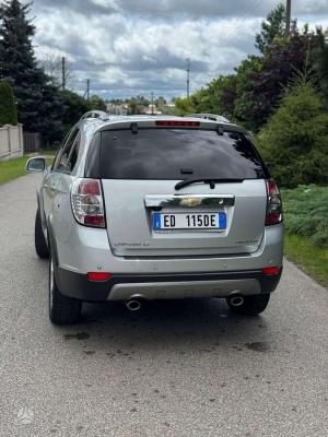 Pelēks Chevrolet Captiva 2010 Šalčininkai, ar dzinēja tilpumu 2.00 L un nobraukumu 221 tūkst. km par 4100 €, foto 6 vietnē AUTOMOTO.COM.LV