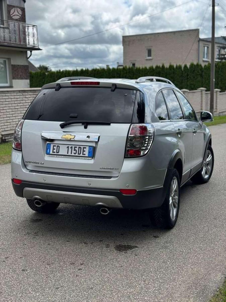 Pelēks Chevrolet Captiva 2010 Šalčininkai, ar dzinēja tilpumu 2.00 L un nobraukumu 221 tūkst. km par 4100 €, foto 7 vietnē AUTOMOTO.COM.LV