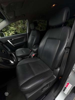 Pelēks Chevrolet Captiva 2010 Šalčininkai, ar dzinēja tilpumu 2.00 L un nobraukumu 221 tūkst. km par 4100 €, foto 13 vietnē AUTOMOTO.COM.LV