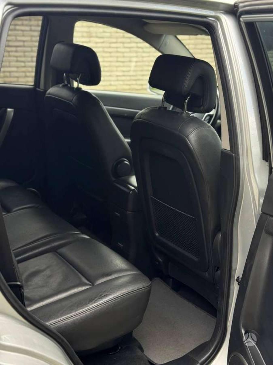 Pelēks Chevrolet Captiva 2010 Šalčininkai, ar dzinēja tilpumu 2.00 L un nobraukumu 221 tūkst. km par 4100 €, foto 17 vietnē AUTOMOTO.COM.LV