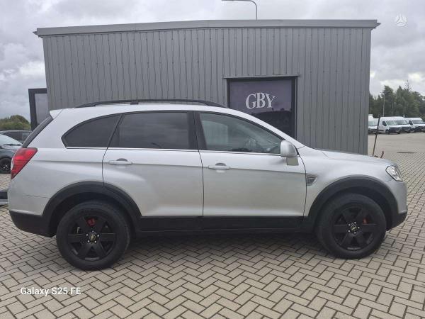 Chevrolet Captiva 2010 in Taurage on AUTOMOTO.COM.LV Grey Chevrolet Captiva 2010 in Taurage, with an engine capacity of 1.99 L and mileage of 161 thousand km for 3700 €, photo 9 on AUTOMOTO.COM.LV