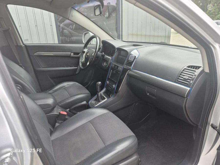 Pelēks Chevrolet Captiva 2010 Tauragė, ar dzinēja tilpumu 1.99 L un nobraukumu 161 tūkst. km par 3700 €, foto 11 vietnē AUTOMOTO.COM.LV